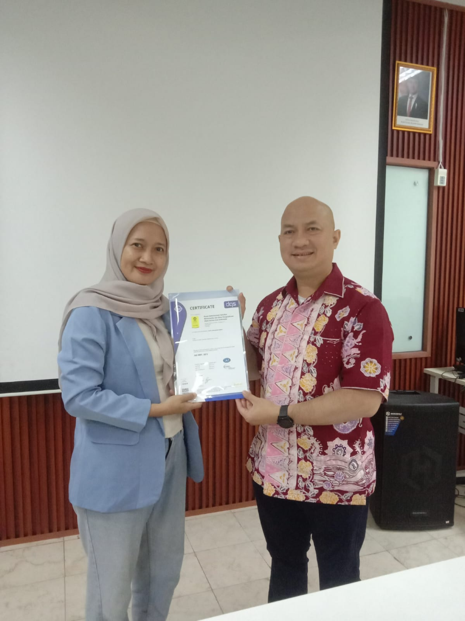 DQS Indonesia | Pusat Administrasi MIPA UI Pertahankan Sertifikat ISO ...