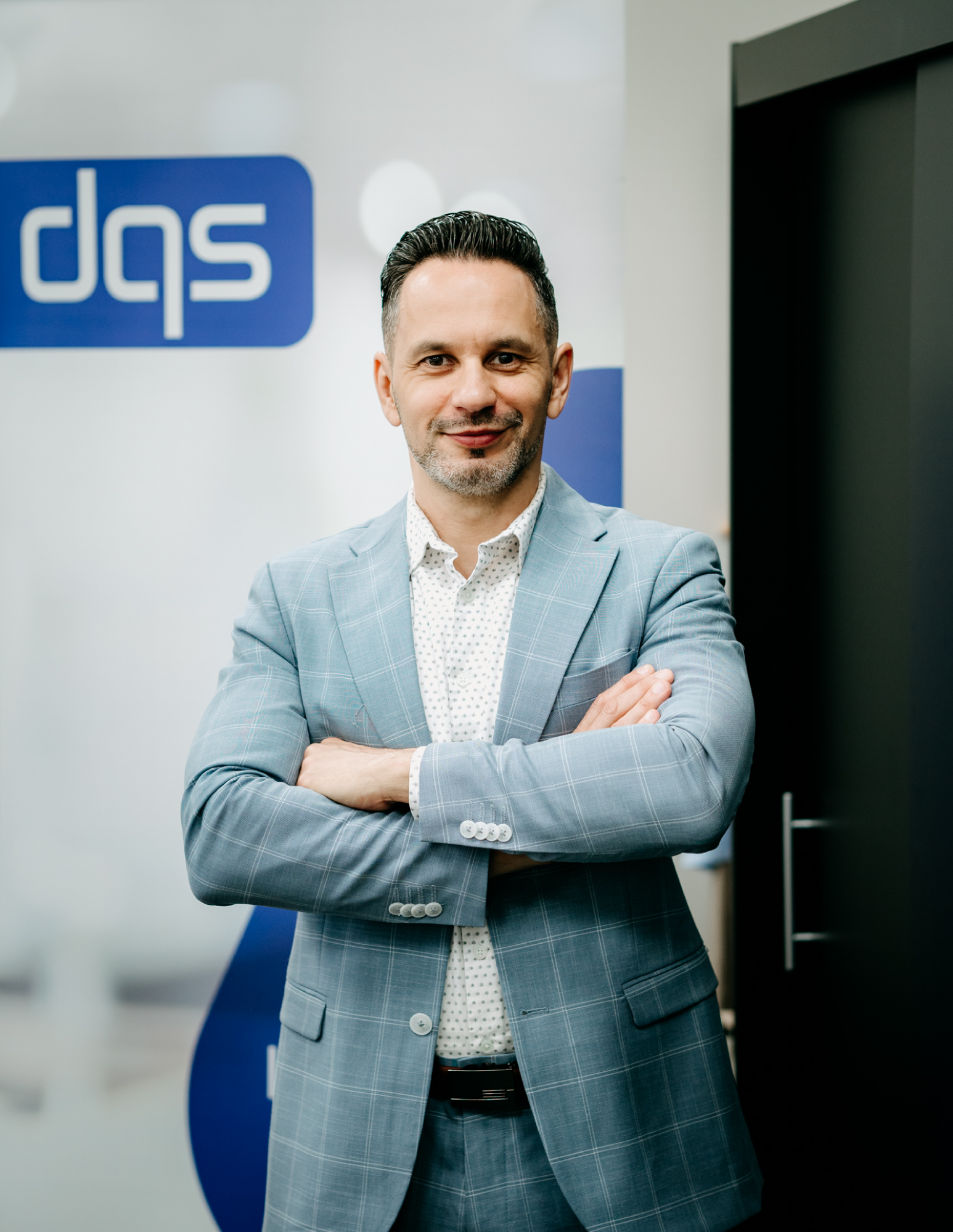 Certifikácia IATF 16949 - Automatizovaná priemyselná norma - DQS Slovakia